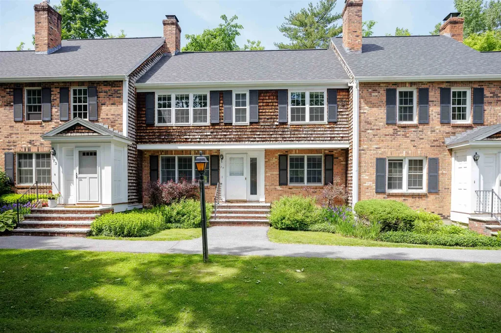 69 Joy Drive, South Burlington VT Real Estate Listing | MLS# 4999014 ...