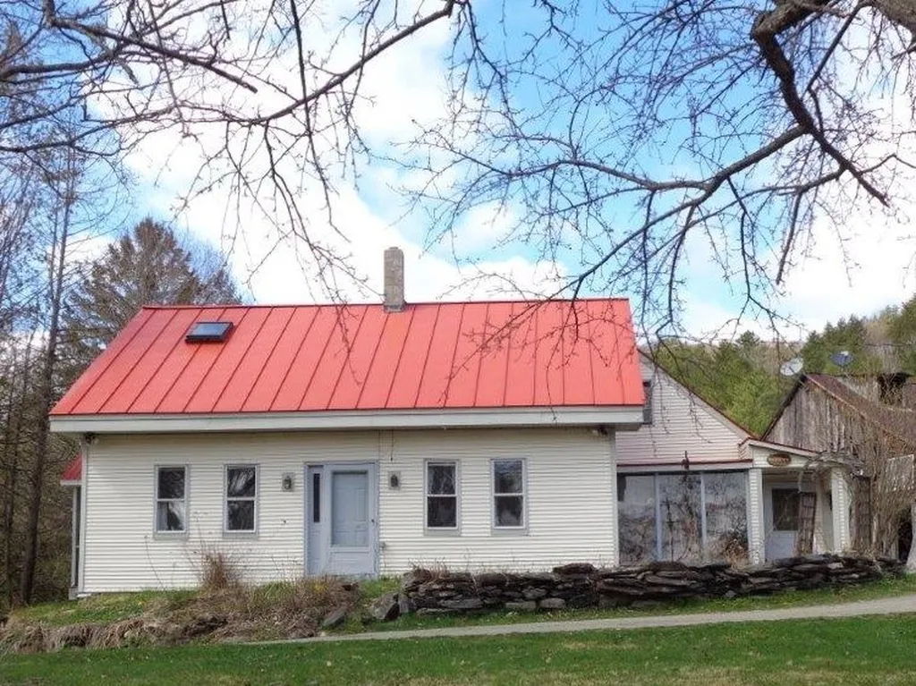 258 Copper Mine Road, Corinth VT Real Estate Listing | MLS# 4816521 Teamner