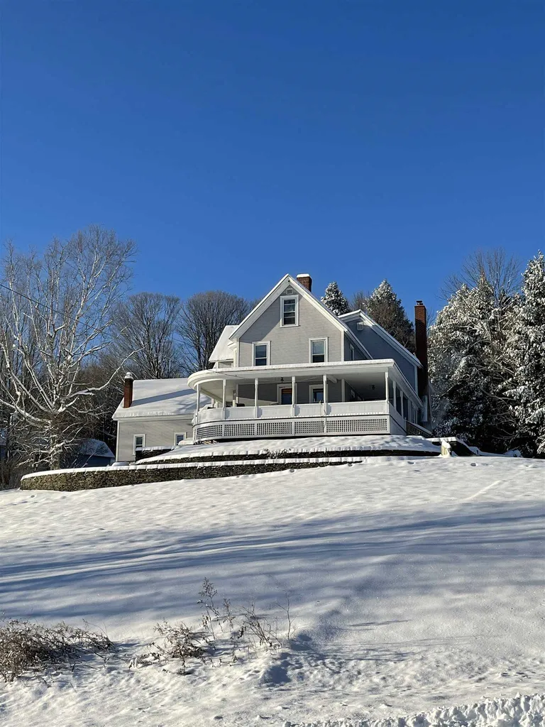 557 Mason Street Randolph, VT