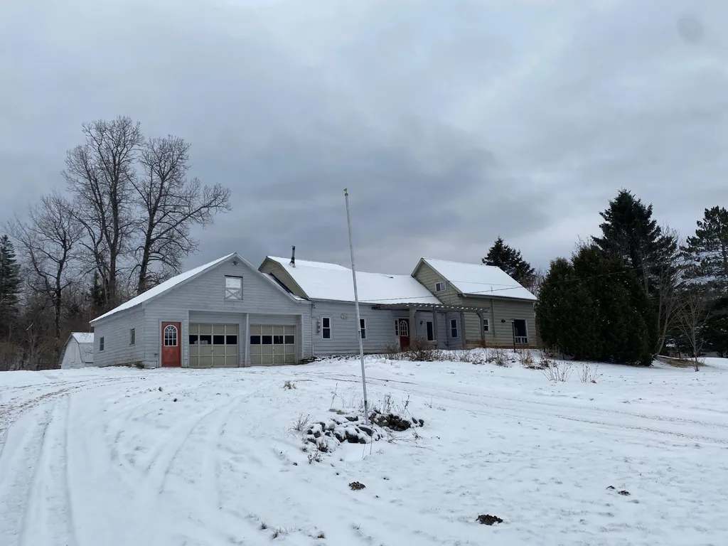 24 Diamond Pond Road, Colebrook NH Real Estate Listing | MLS# 4880074 ...