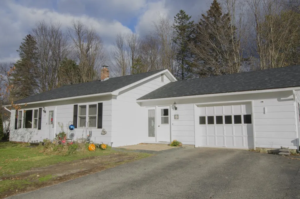 49 Forrest Avenue, Derby, VT 05830 | 4889557 | CENTURY 21 Farm & Forest