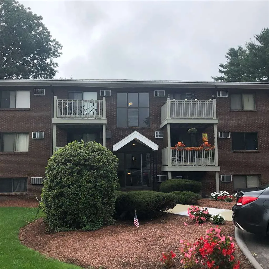 31 Andrew Street Manchester, NH