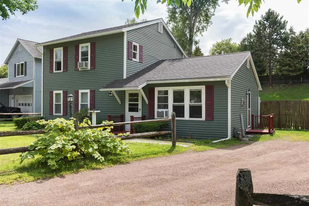 119 Lori Lane, Burlington VT 05408 | MLS #4771856 - Geri Reilly Real Estate