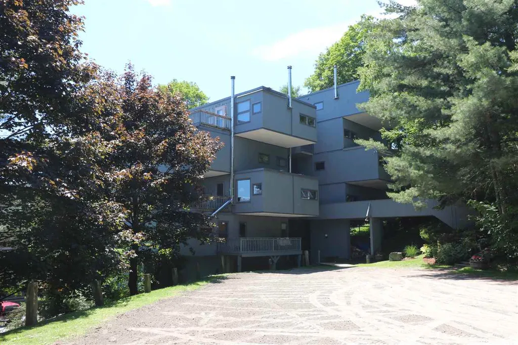 355 Summit Road Warren VT
