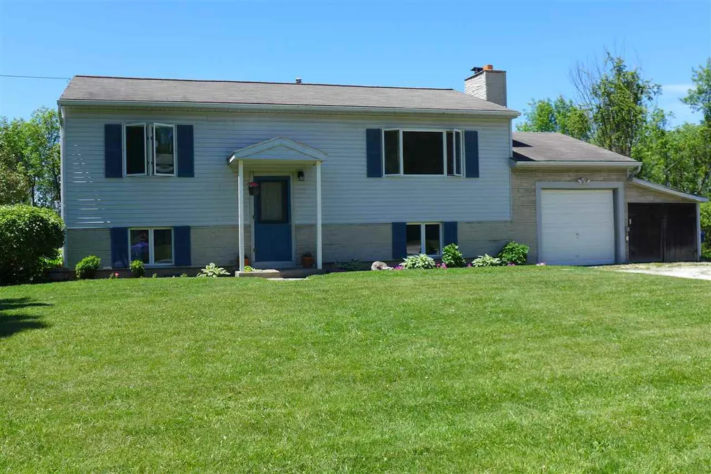 263 Lynrick Acres Road Charlotte, VT