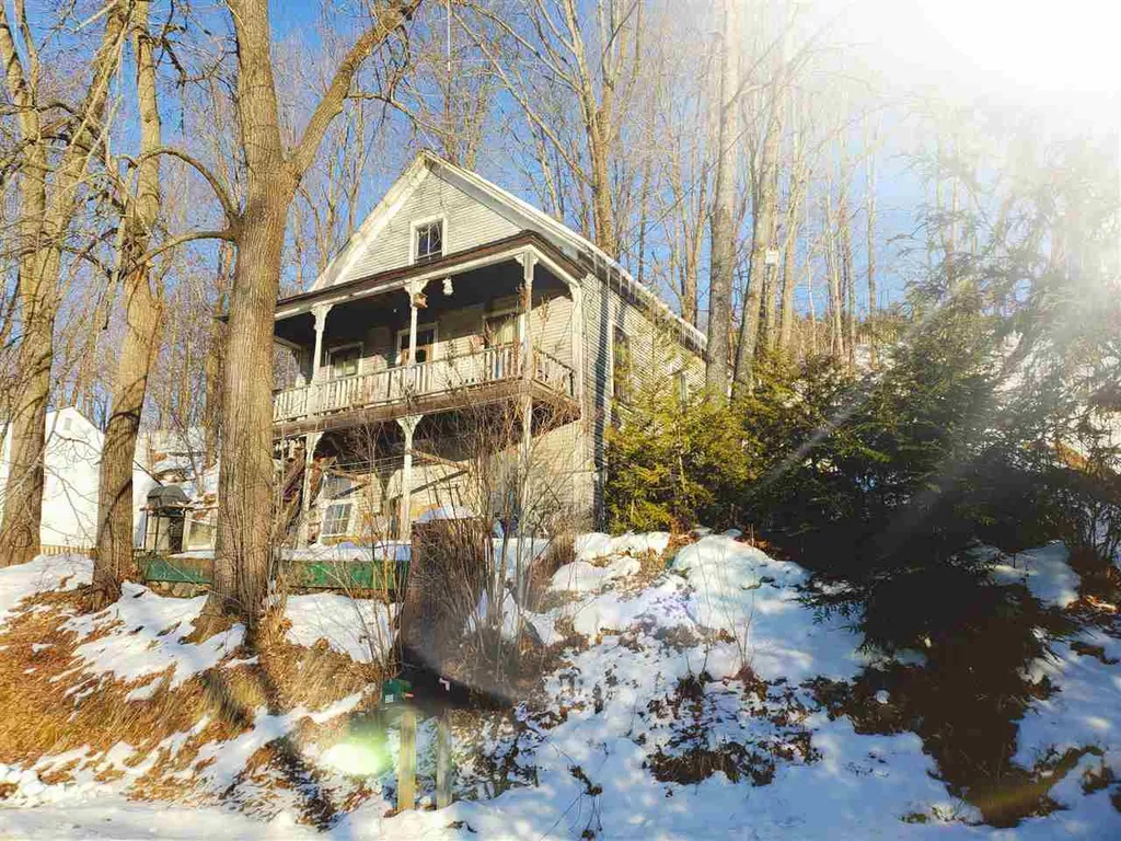 285 River Road, St. Johnsbury, VT 05819 | 4695614 | CENTURY 21 Farm ...