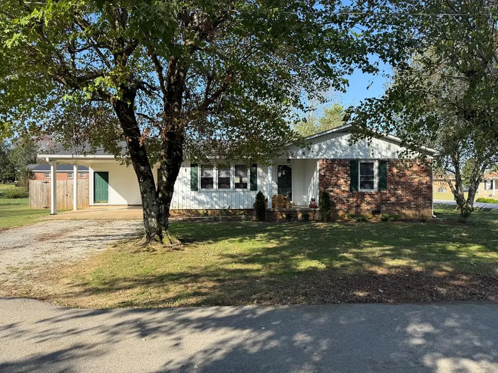 102 Kimberly Street, Elkton, KY 42220 | 42523 | Benchmark Realty, LLC
